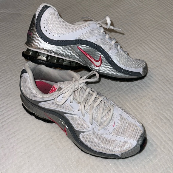 Nike | Shoes | Nike Reax Run 5 Womens 95 | Poshmark